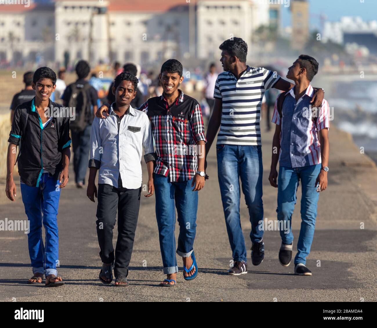 Group of lads hi-res stock photography and images - Alamy