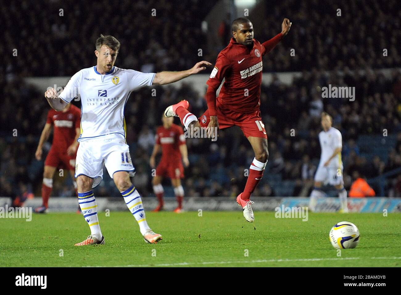 Charlton Athletic's Bradley Pritchard (right) and Leeds United's Luke ...