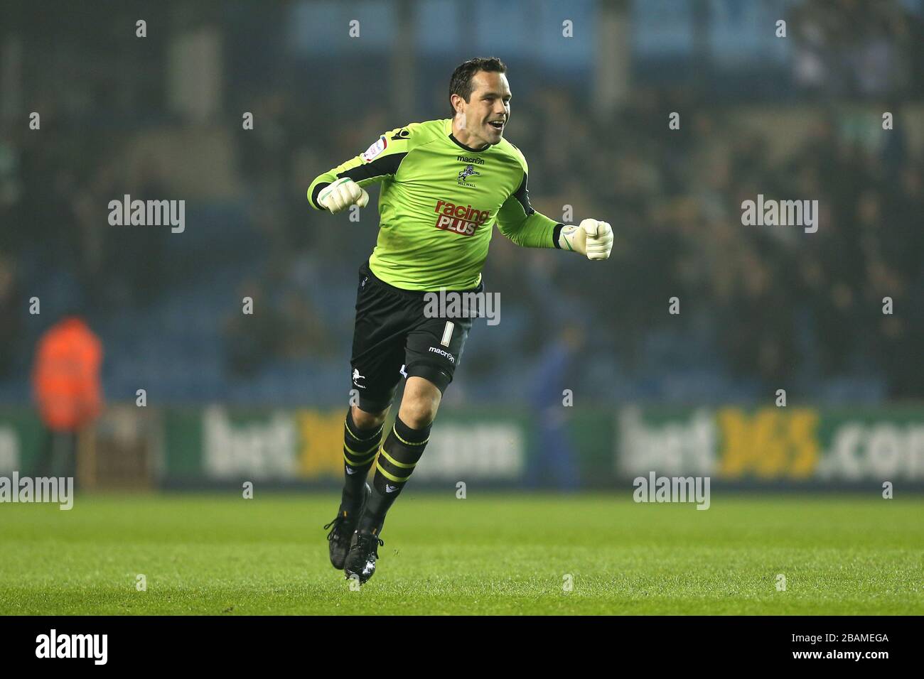 Millwall goalkeeper David Forde celebrates Stock Photo - Alamy