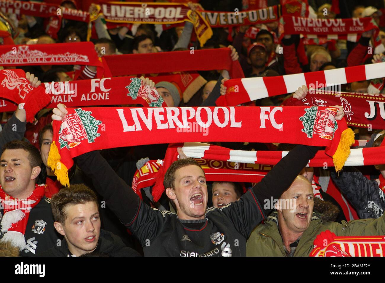 Liverpool fans show hi-res stock photography and images - Alamy