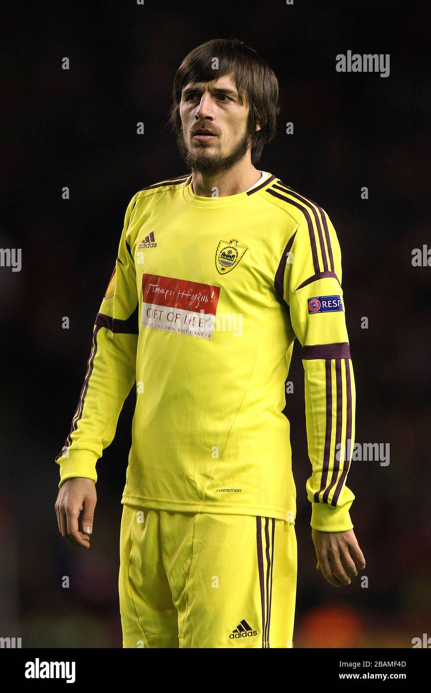 Shamil hi-res stock photography and images - Alamy