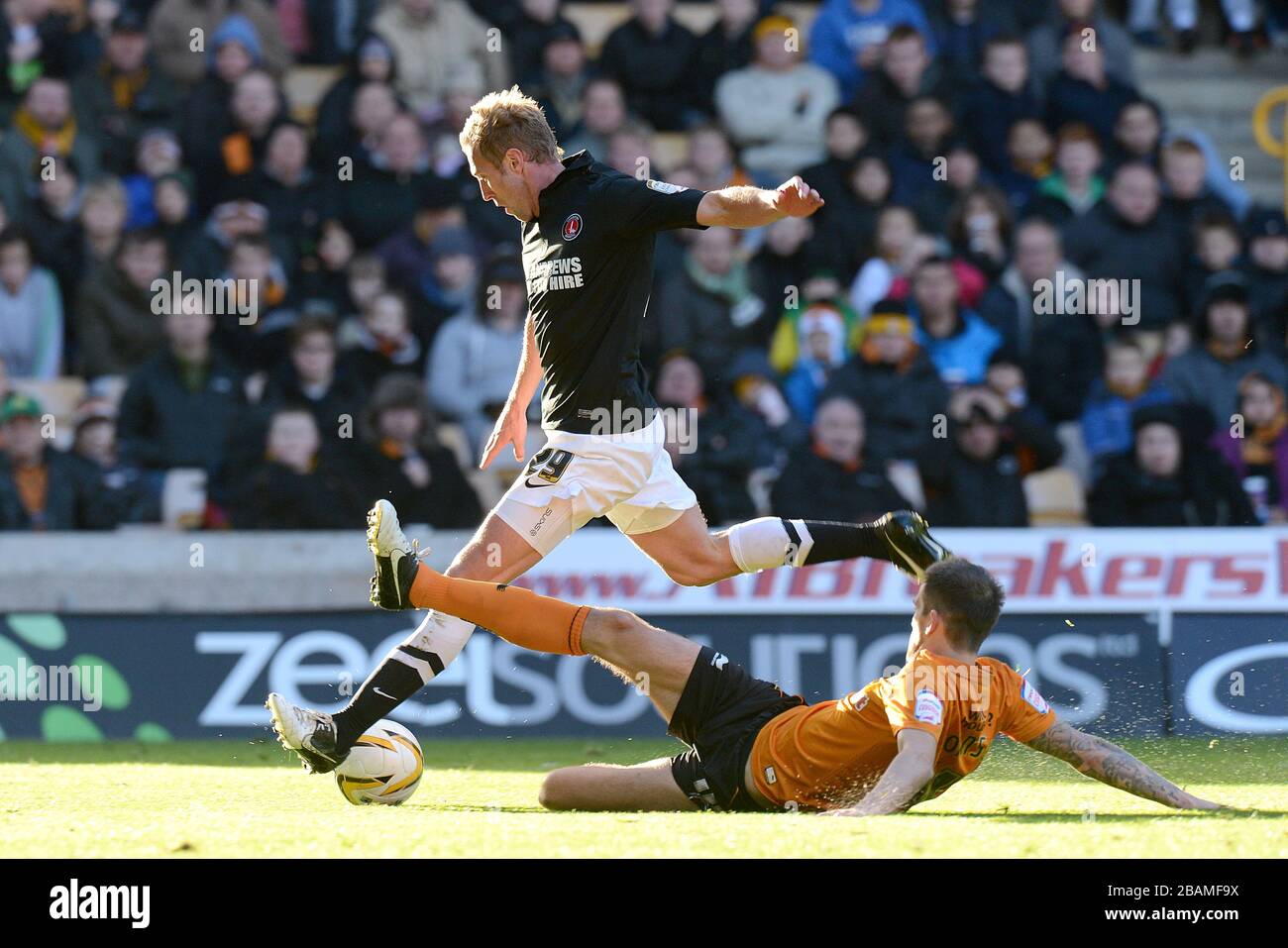 Charlton Athletic's Robert Hulse has a shot on goal Stock Photo - Alamy