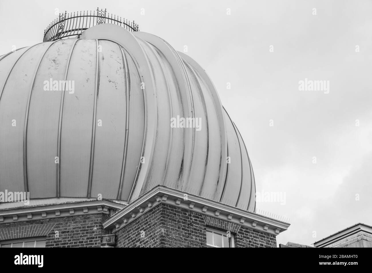 Royal greenwich london observatory Black and White Stock Photos ...