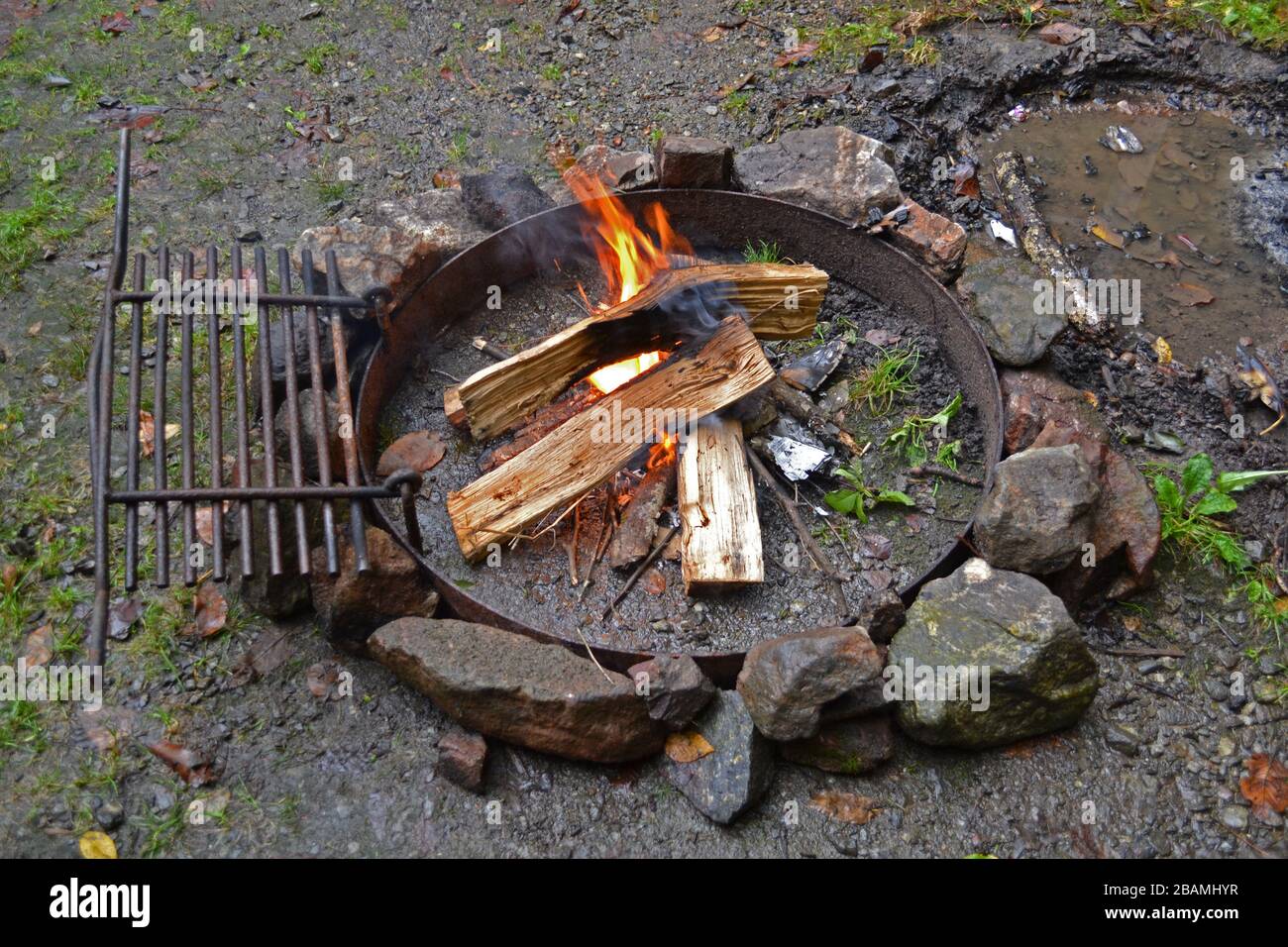 Campground fire ring hi-res stock photography and images - Alamy