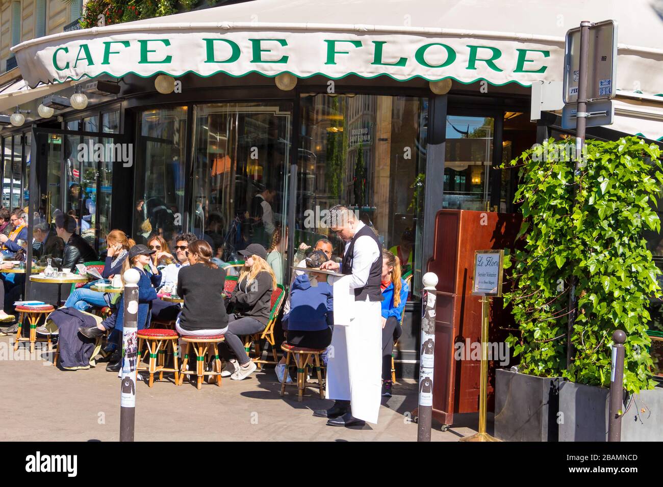 The famous cafe de Flore located in Paris, France Stock Photo - Alamy