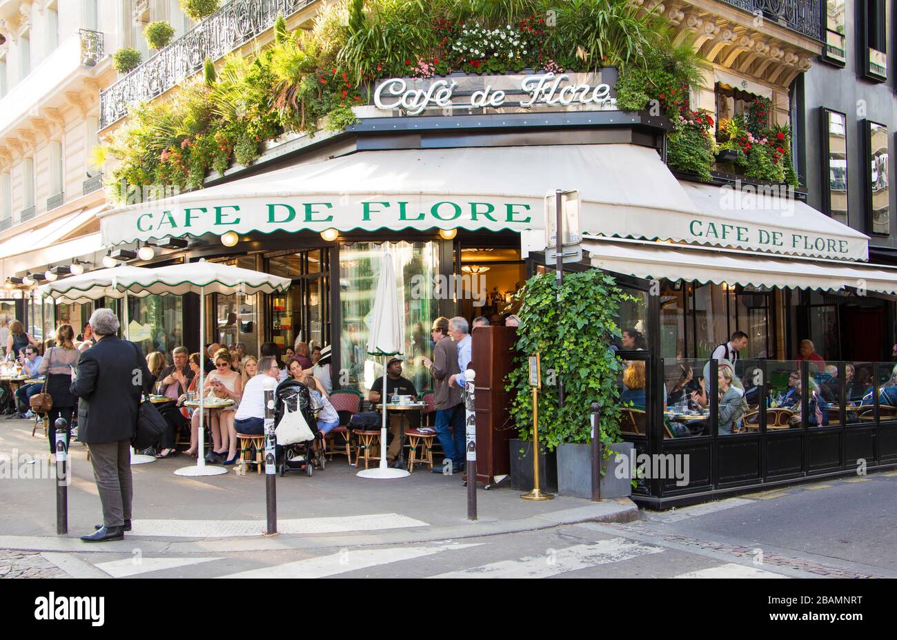The famous cafe de Flore located in Paris, France Stock Photo - Alamy