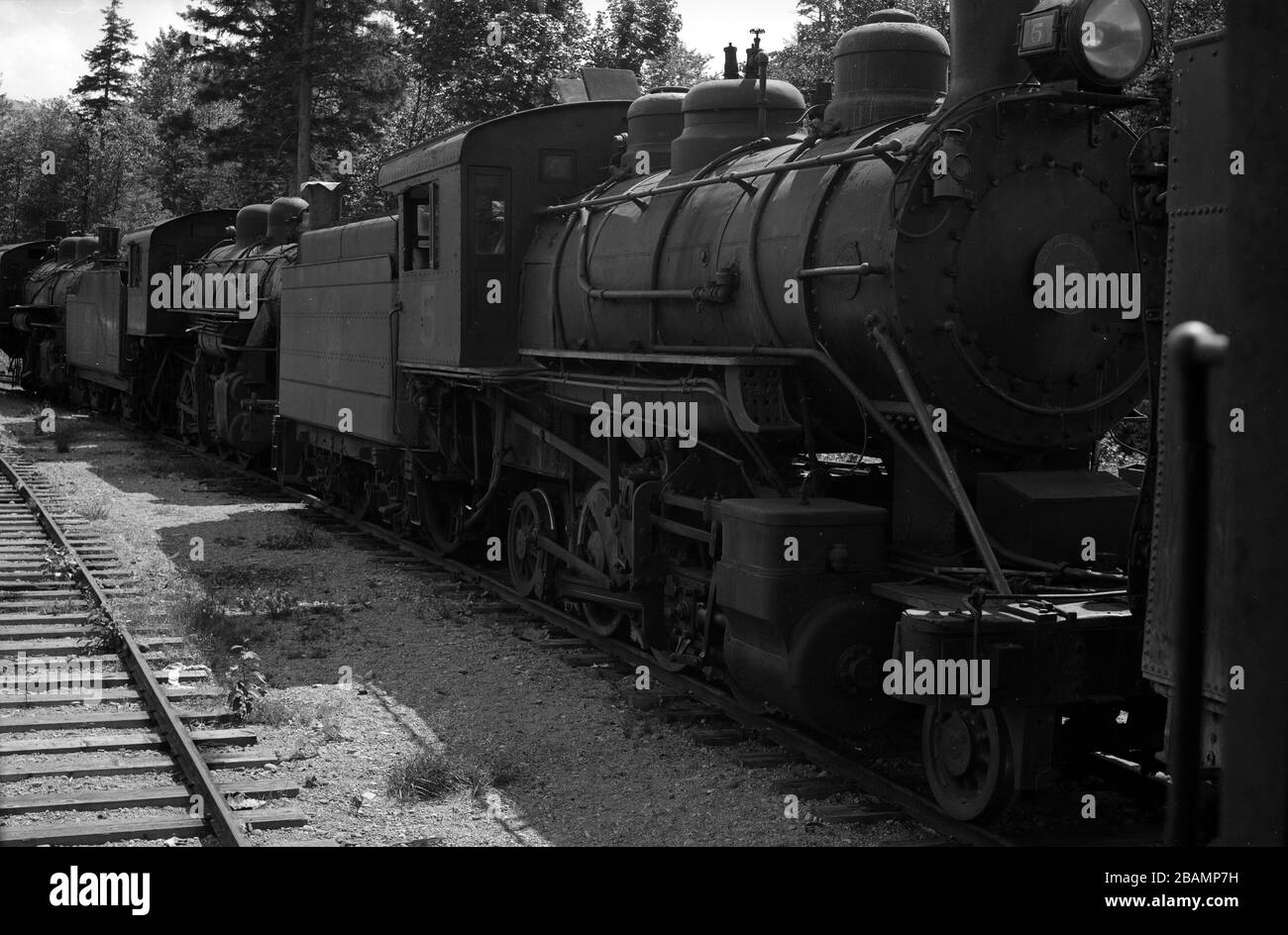 Black 5 steam engines hi-res stock photography and images - Alamy