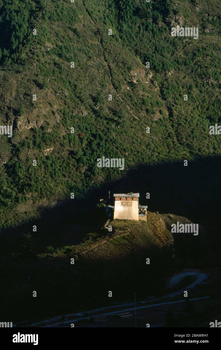 A prison isolated on a mountain spur in at Chuzom, Bhutan. (22-10-89 ...