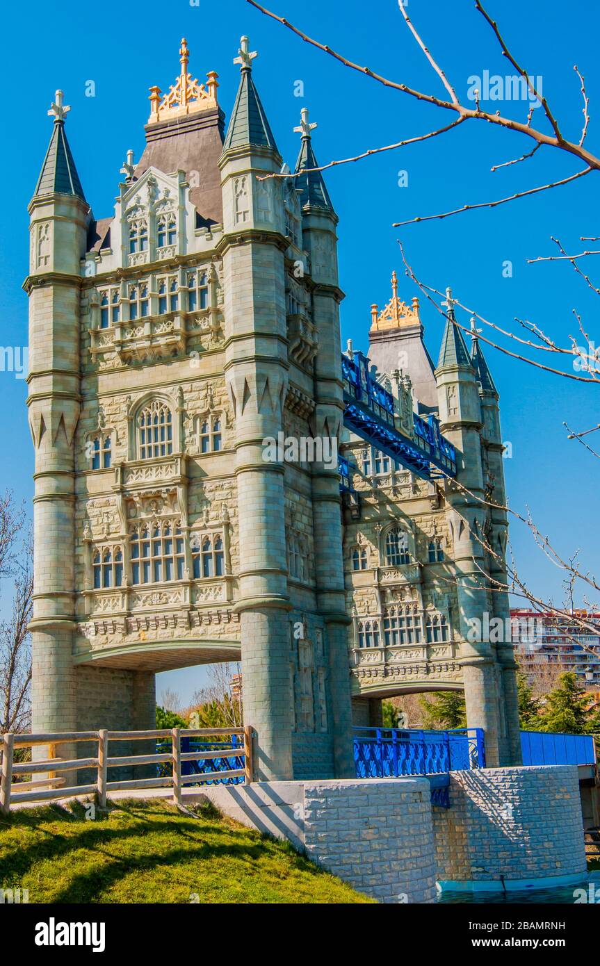 Monuments in European cities Stock Photo - Alamy