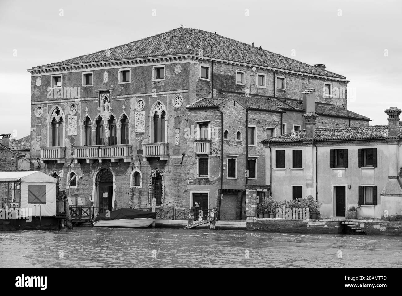 Famous italian buildings Black and White Stock Photos & Images - Alamy