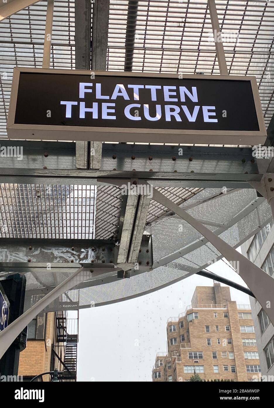 Flatten the curve photos hi-res stock photography and images - Alamy
