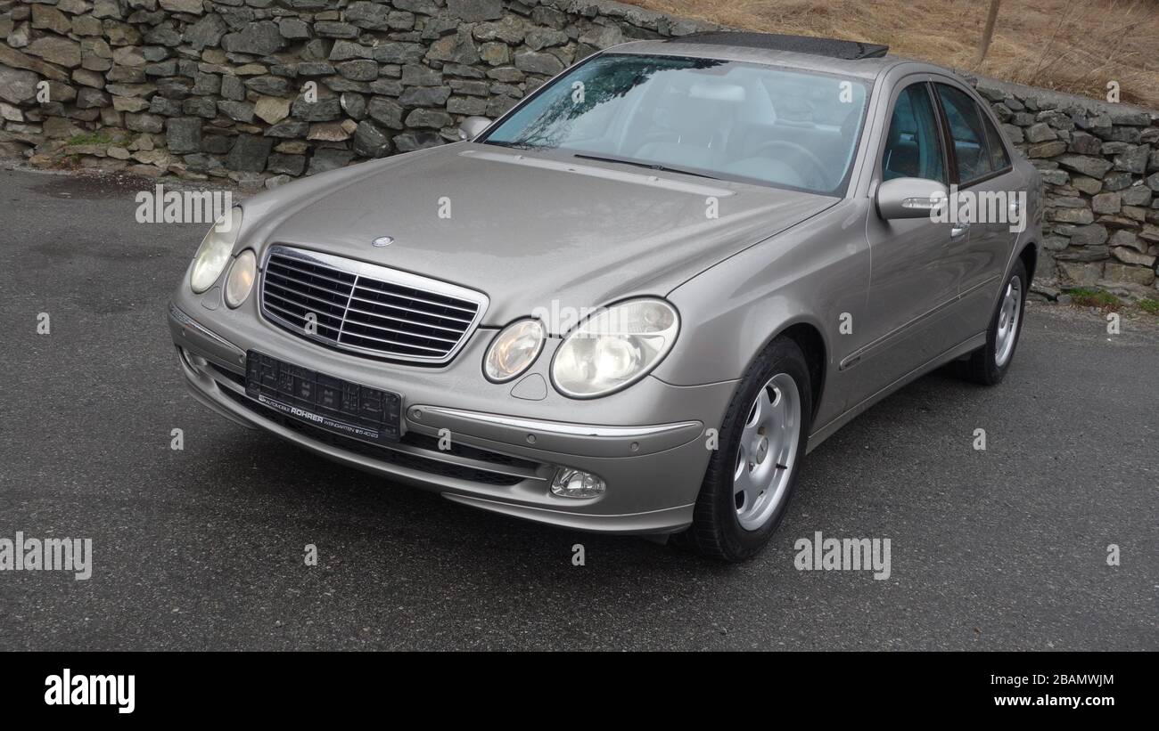 W211 hi-res stock photography and images - Alamy