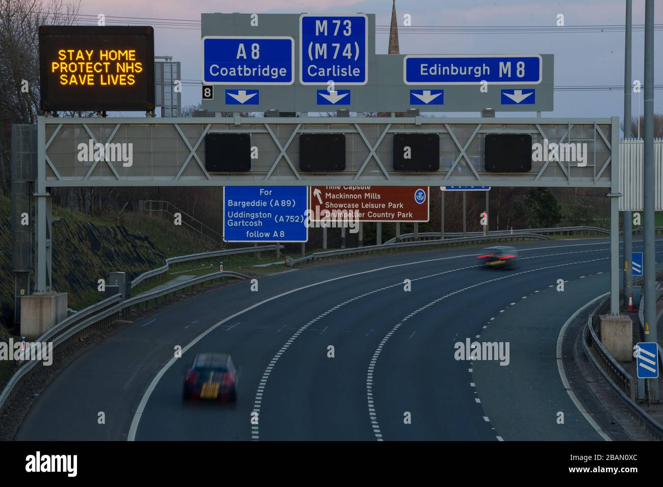 Overhead matrix sign hi-res stock photography and images - Alamy