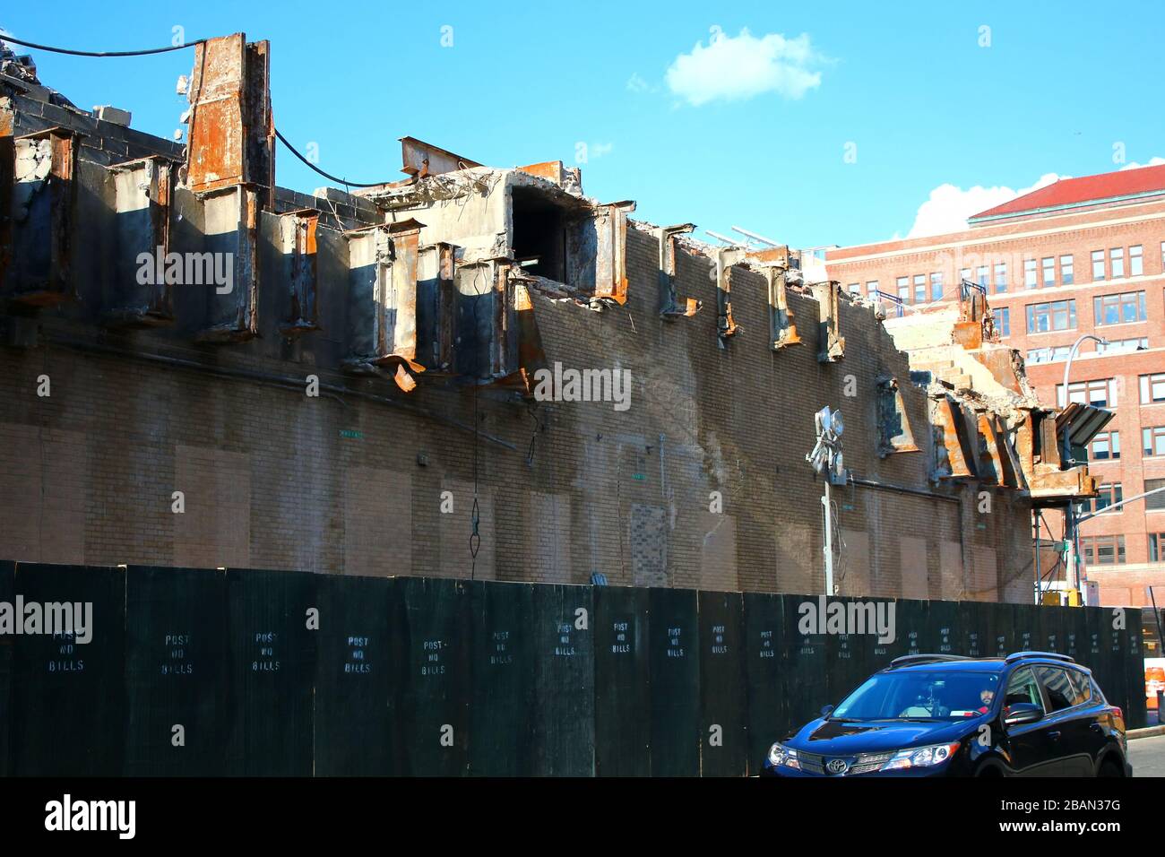 Elevated freight railway hi-res stock photography and images - Alamy