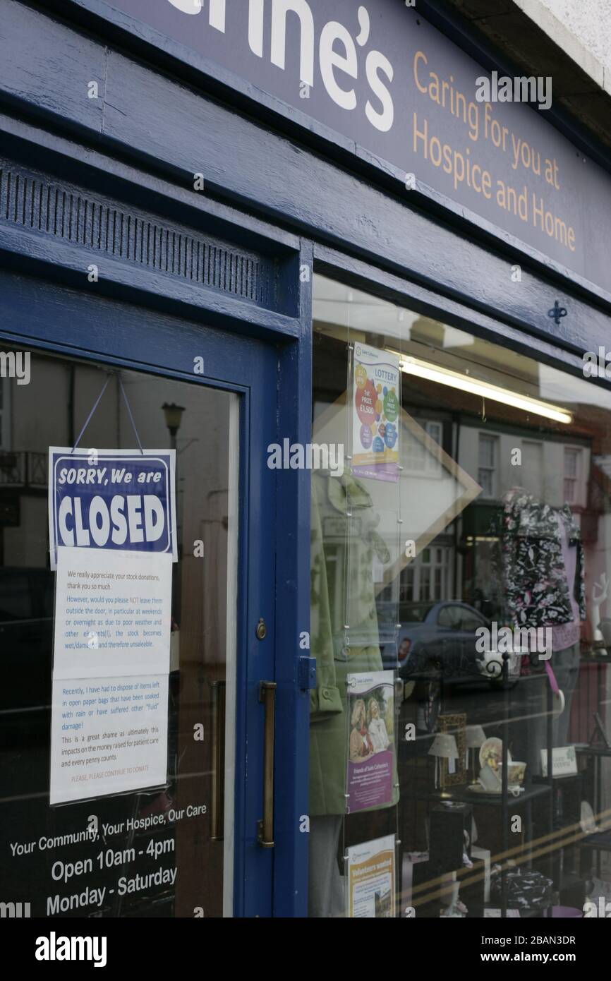 Shop Closed Closure Notice High Resolution Stock Photography and Images ...