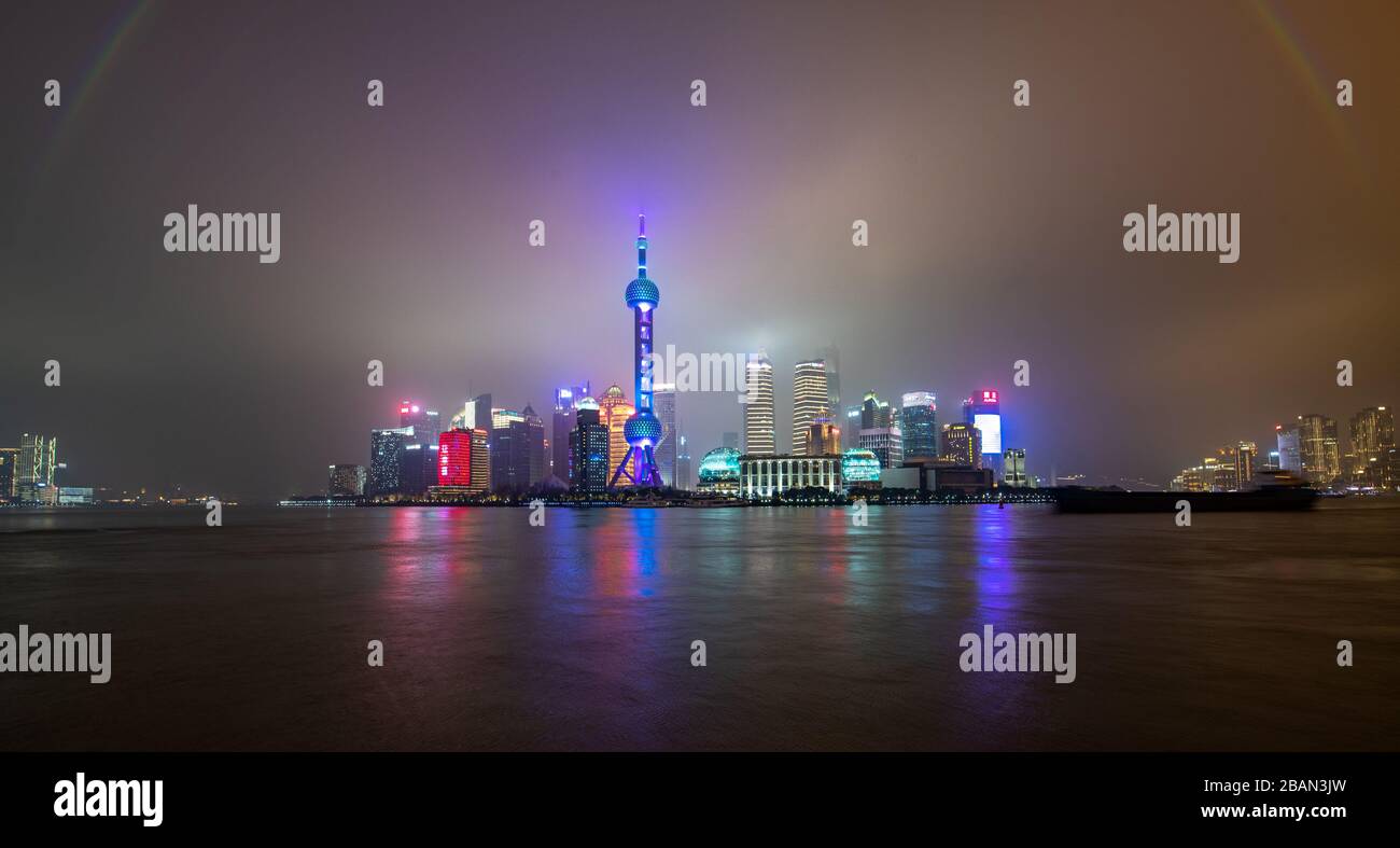 The luminous skyline of Shanghai, China at night Stock Photo - Alamy