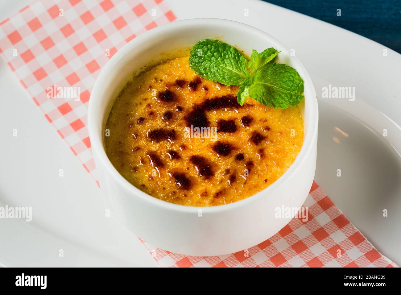 Turkish dessert kunefe, kunafa, kadayif with pistachio powder and ...