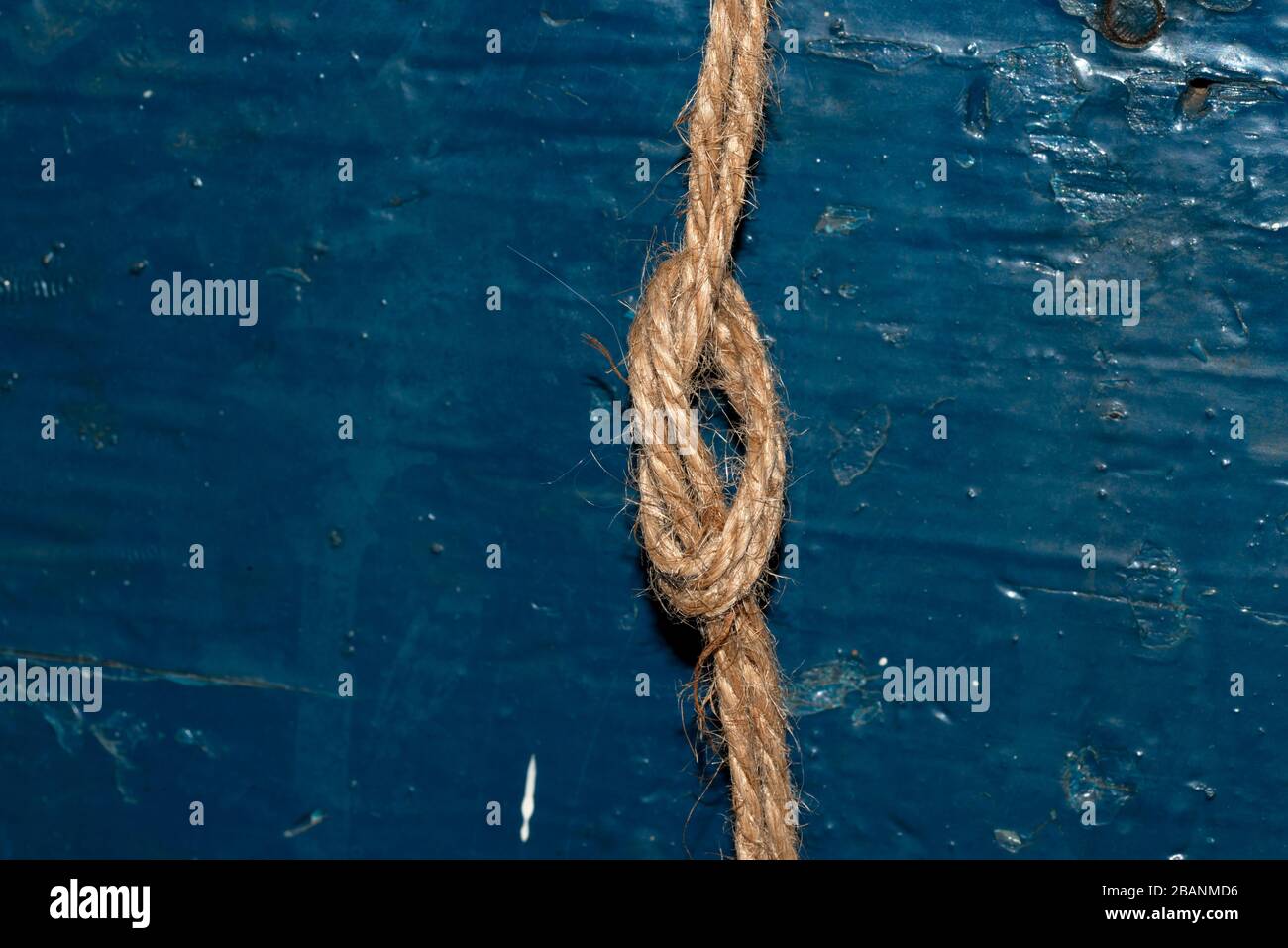 Nautical rope knot hi-res stock photography and images - Alamy