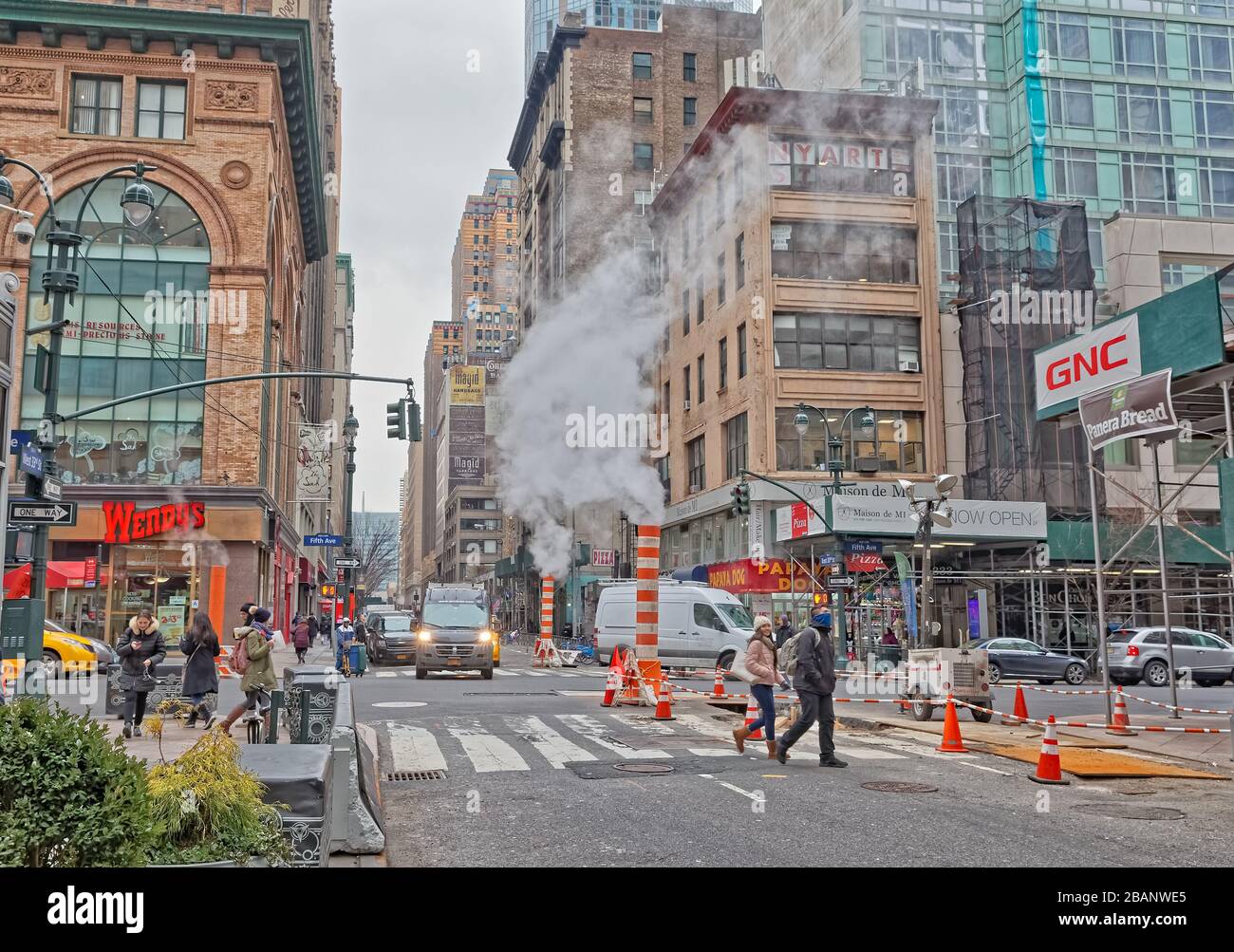 New York Manhattan Fifth Avenue orange steam vapor Stock Photo - Alamy