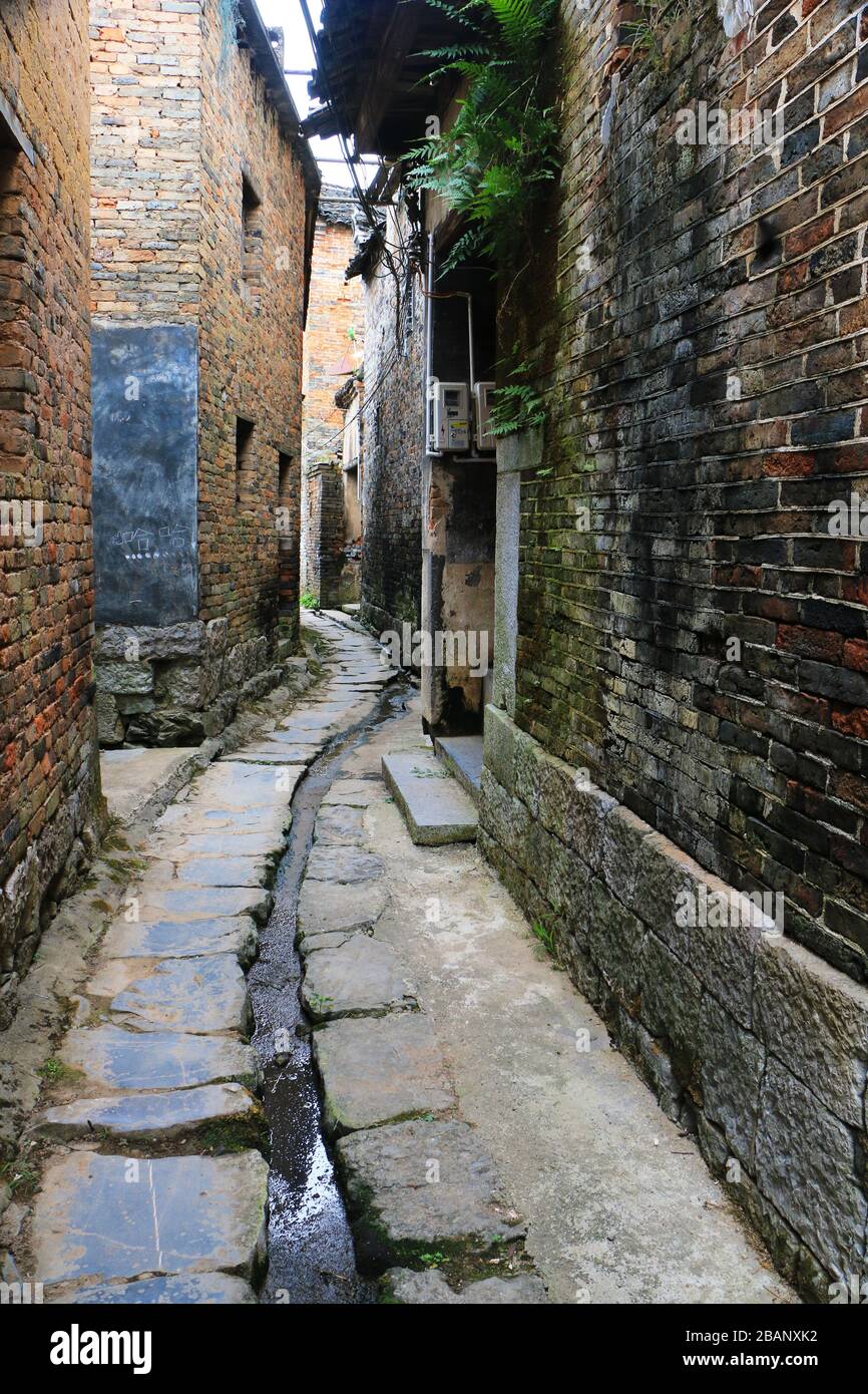 Historic alley long lane hi-res stock photography and images - Alamy