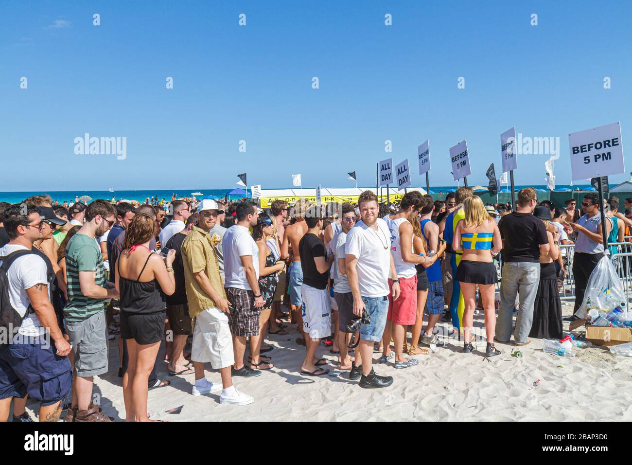 Spring Break Beach High Resolution Stock Photography and Images - Alamy