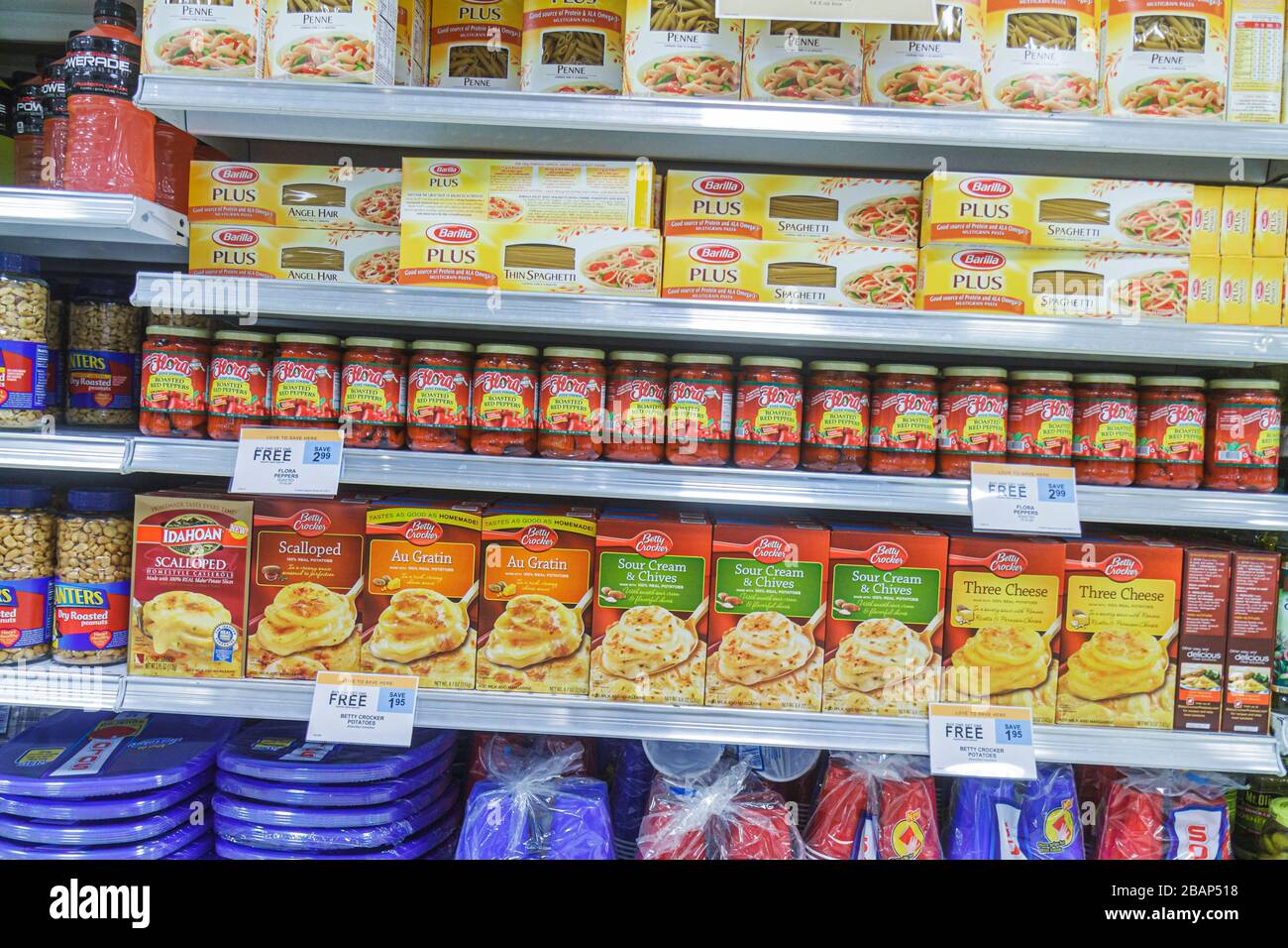Barilla Shelf High Resolution Stock Photography and Images - Alamy