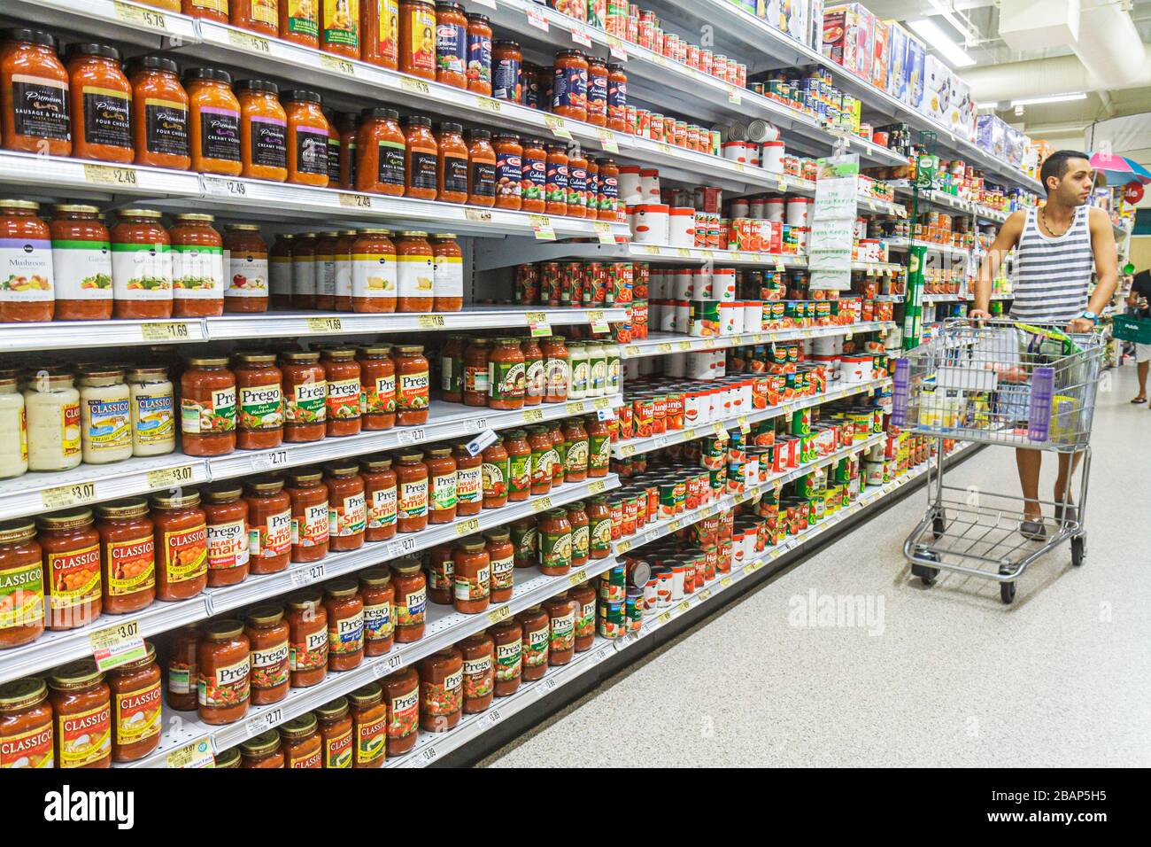 Publix grocery store supermarket man male hi-res stock photography and ...