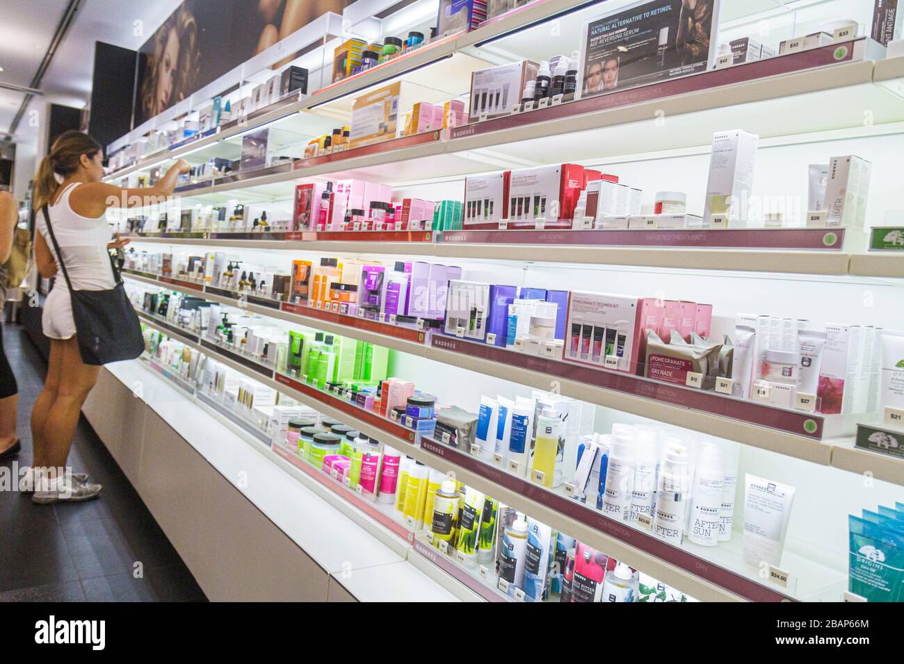 Sephora make up hi-res stock photography and images - Alamy