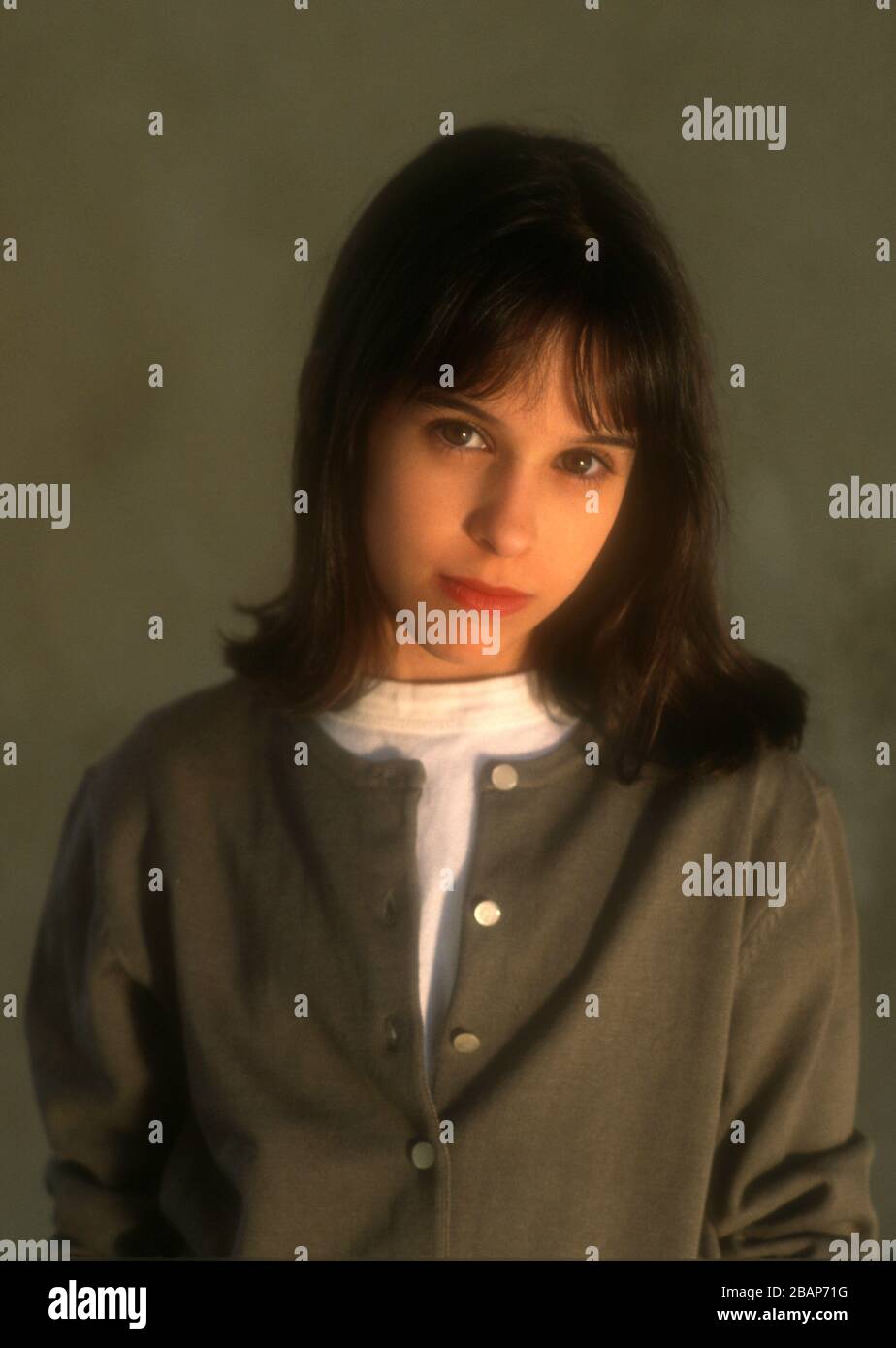 Party of five tv lacey chabert hi-res stock photography and images - Alamy