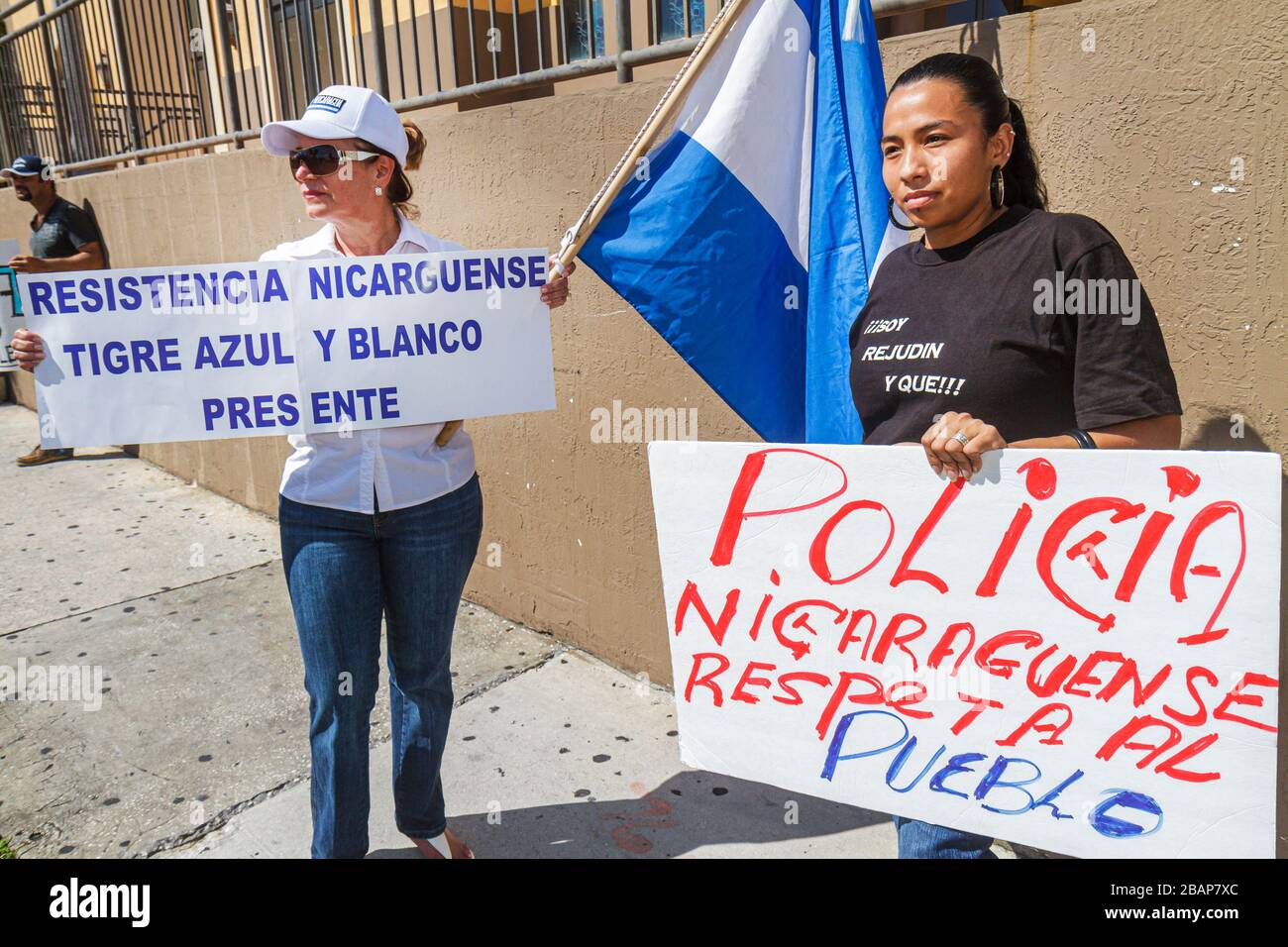 Nicaraguan americans hi-res stock photography and images - Alamy