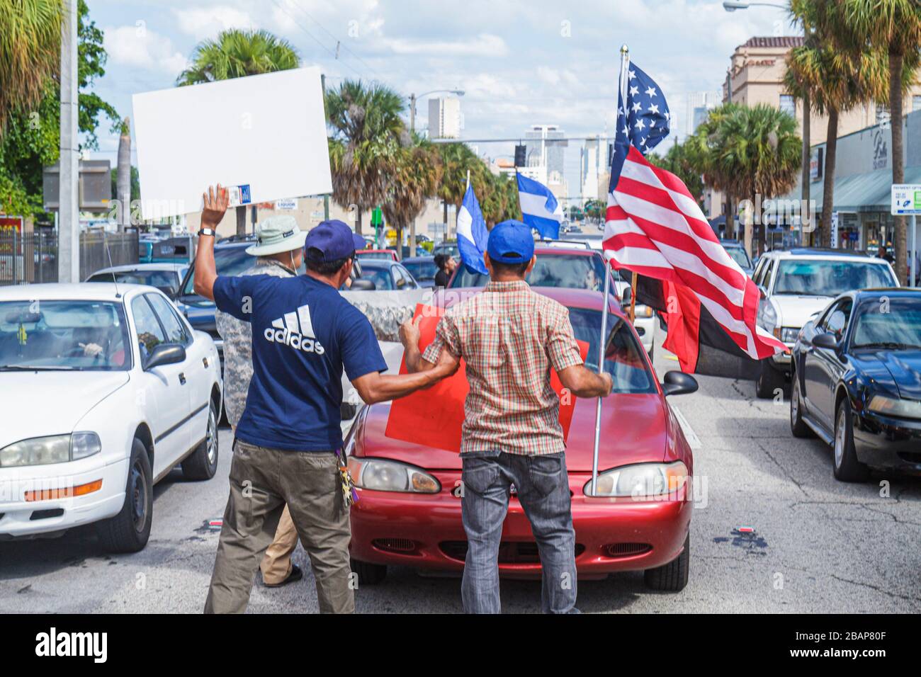 Miami spanish street signs hi-res stock photography and images - Alamy