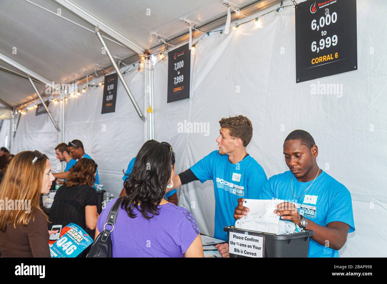 B roll in park hi-res stock photography and images - Alamy