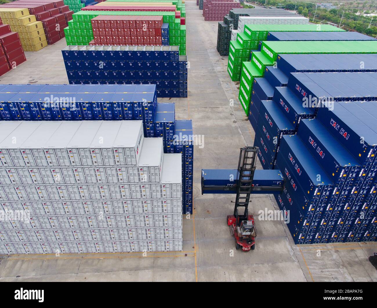 Cimc containers hi-res stock photography and images - Alamy