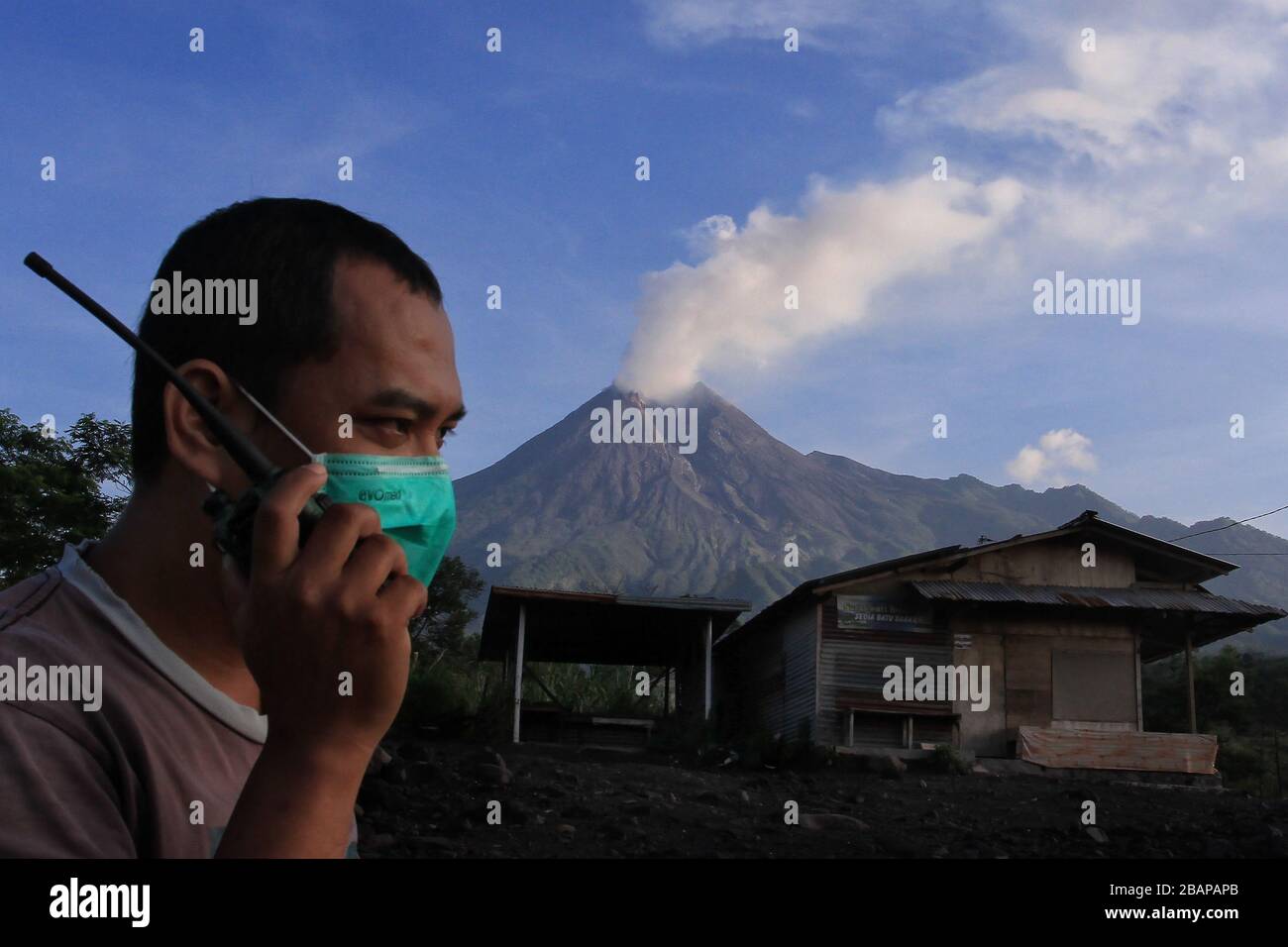 Volcano ash mask hi-res stock photography and images - Alamy