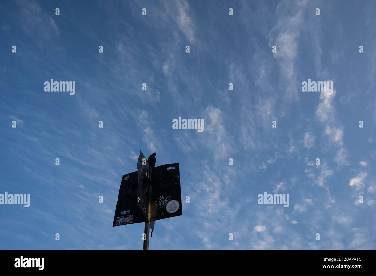 New look store sign hi-res stock photography and images - Alamy