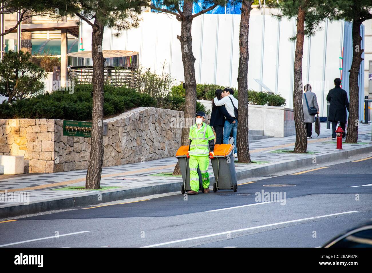 Street sweeper asia hi-res stock photography and images - Alamy