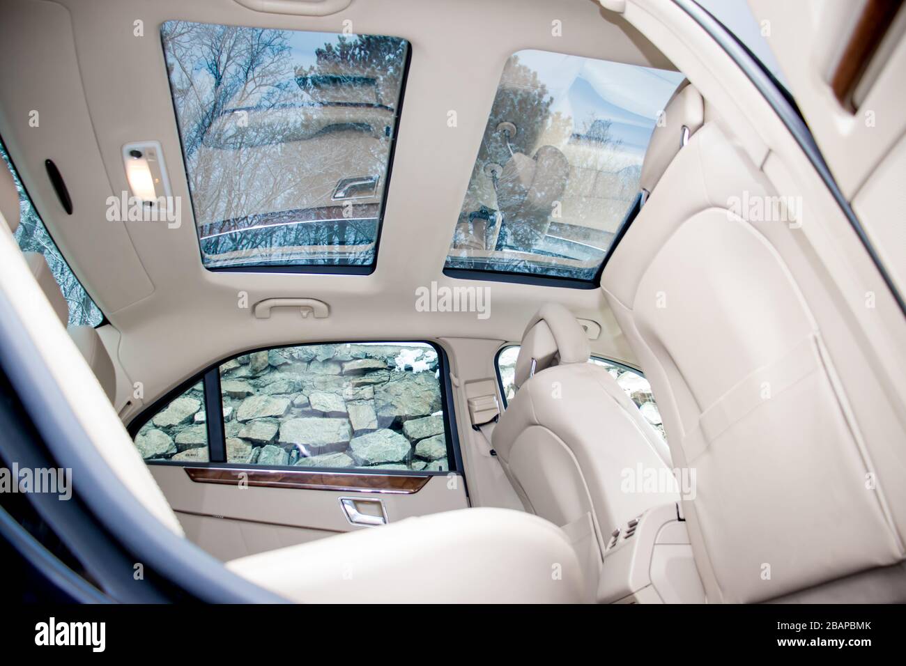 An unmistakable interior, Mercedes Benz W212 Avantgarde with a ...