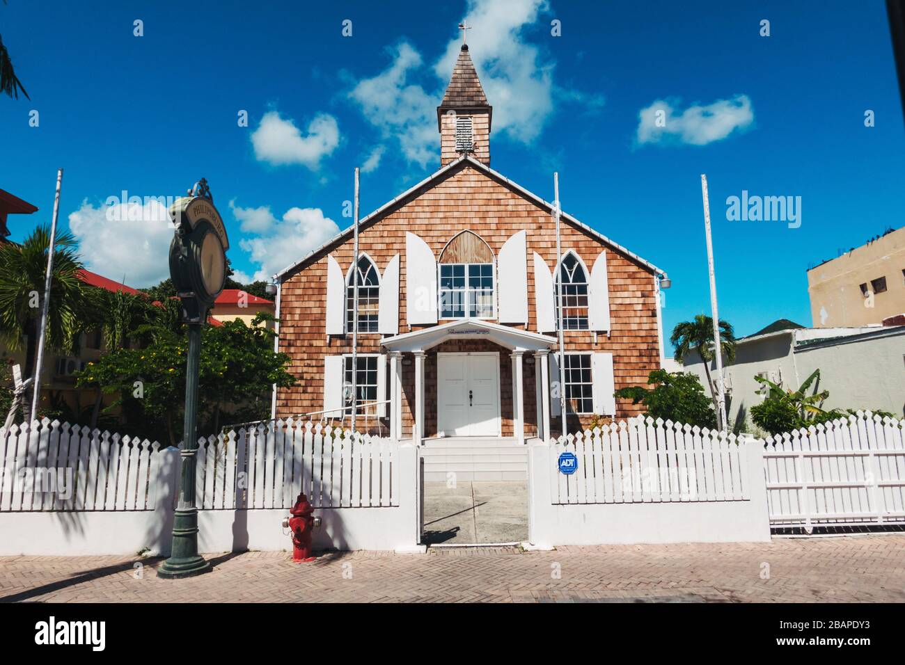 Methodist church entrance hi-res stock photography and images - Alamy