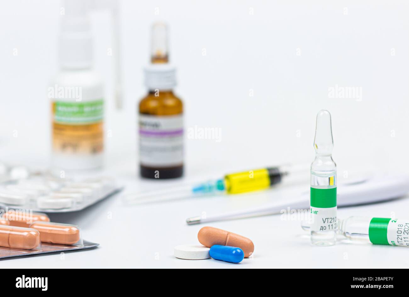 Tablets injection hi-res stock photography and images - Alamy