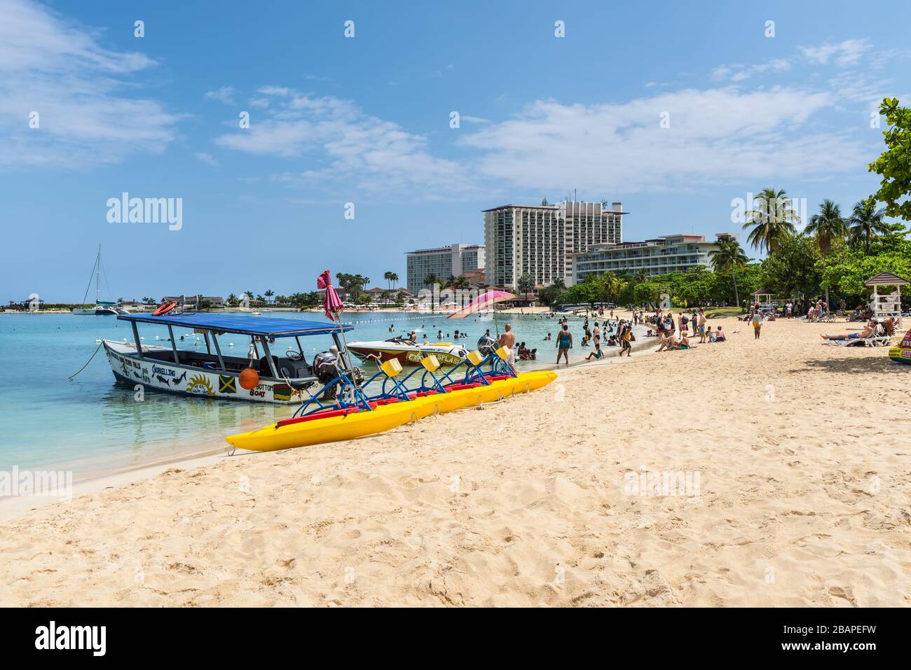 Ocho rios bay beach hi-res stock photography and images - Alamy