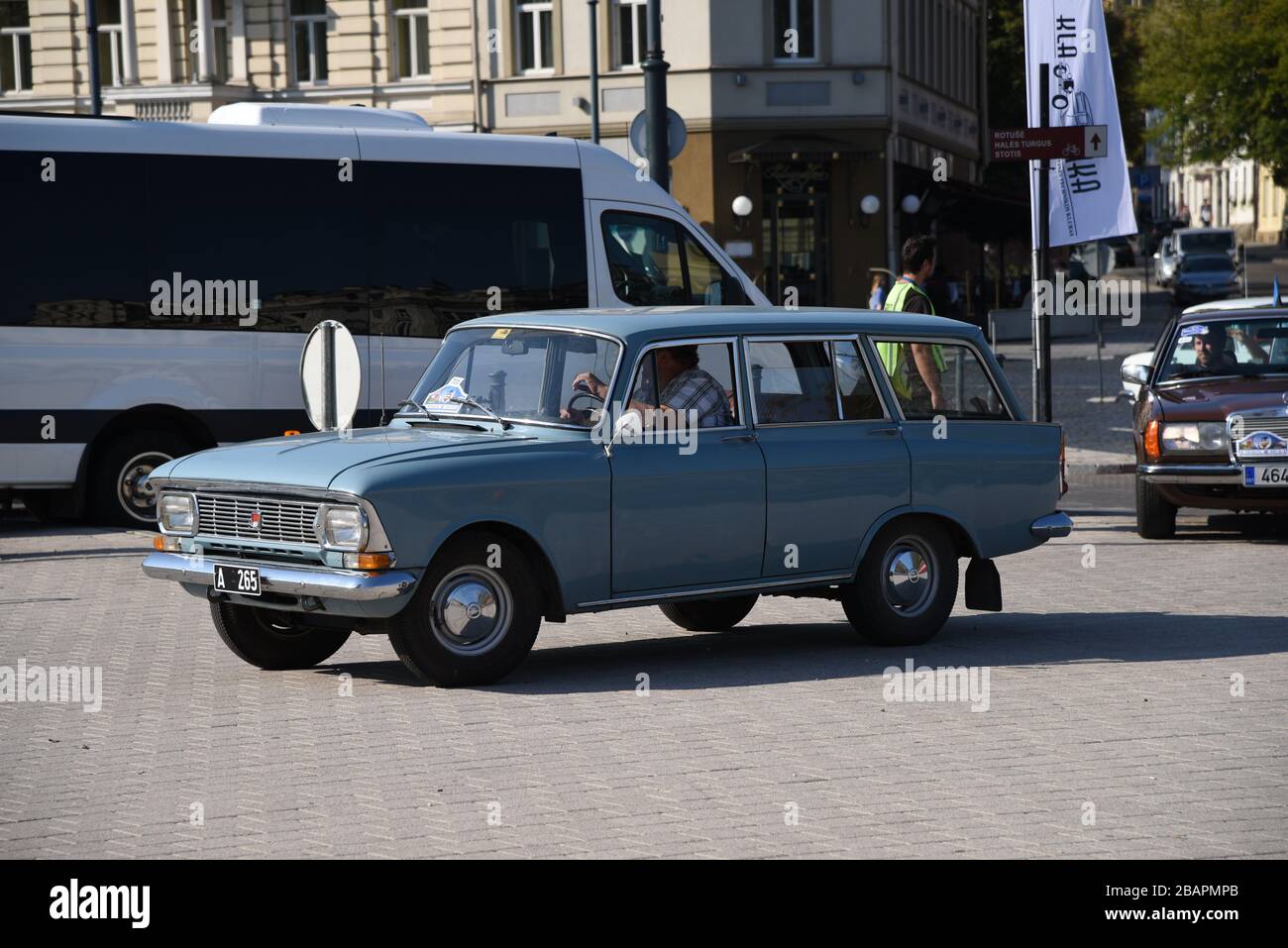 Moskvitch 427 hi-res stock photography and images - Alamy