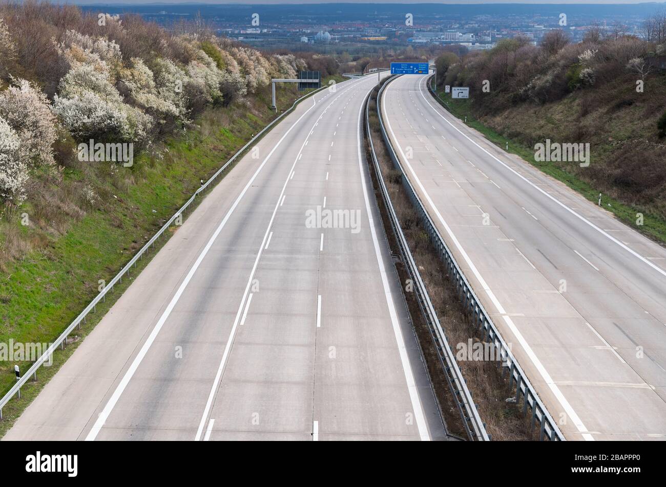 Three lane carriageway hi-res stock photography and images - Alamy