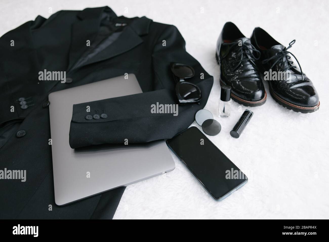 overhead flat lay view woman clothes black and white Stock Photo - Alamy