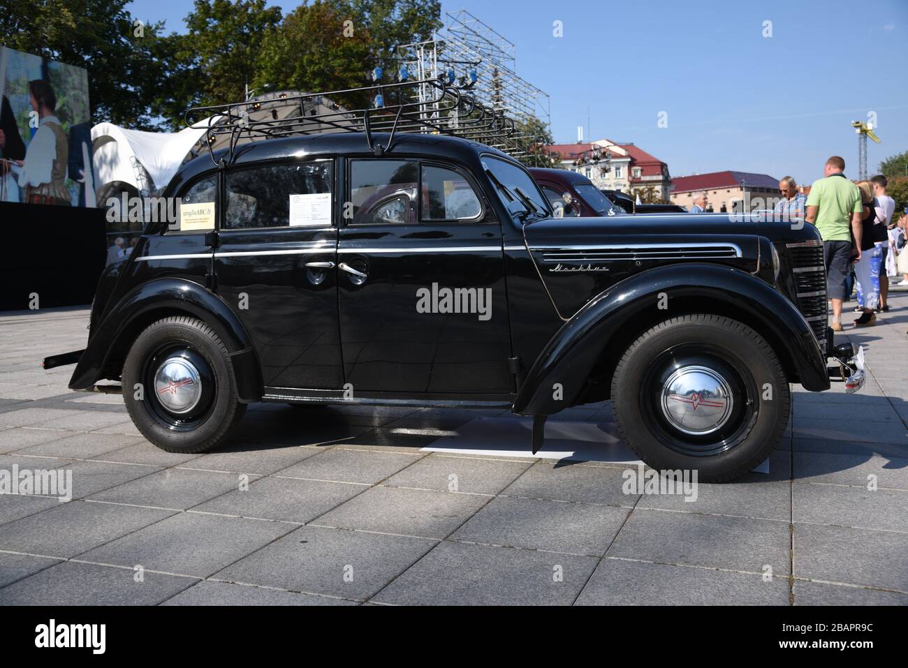 Moskvitch 400 hi-res stock photography and images - Alamy