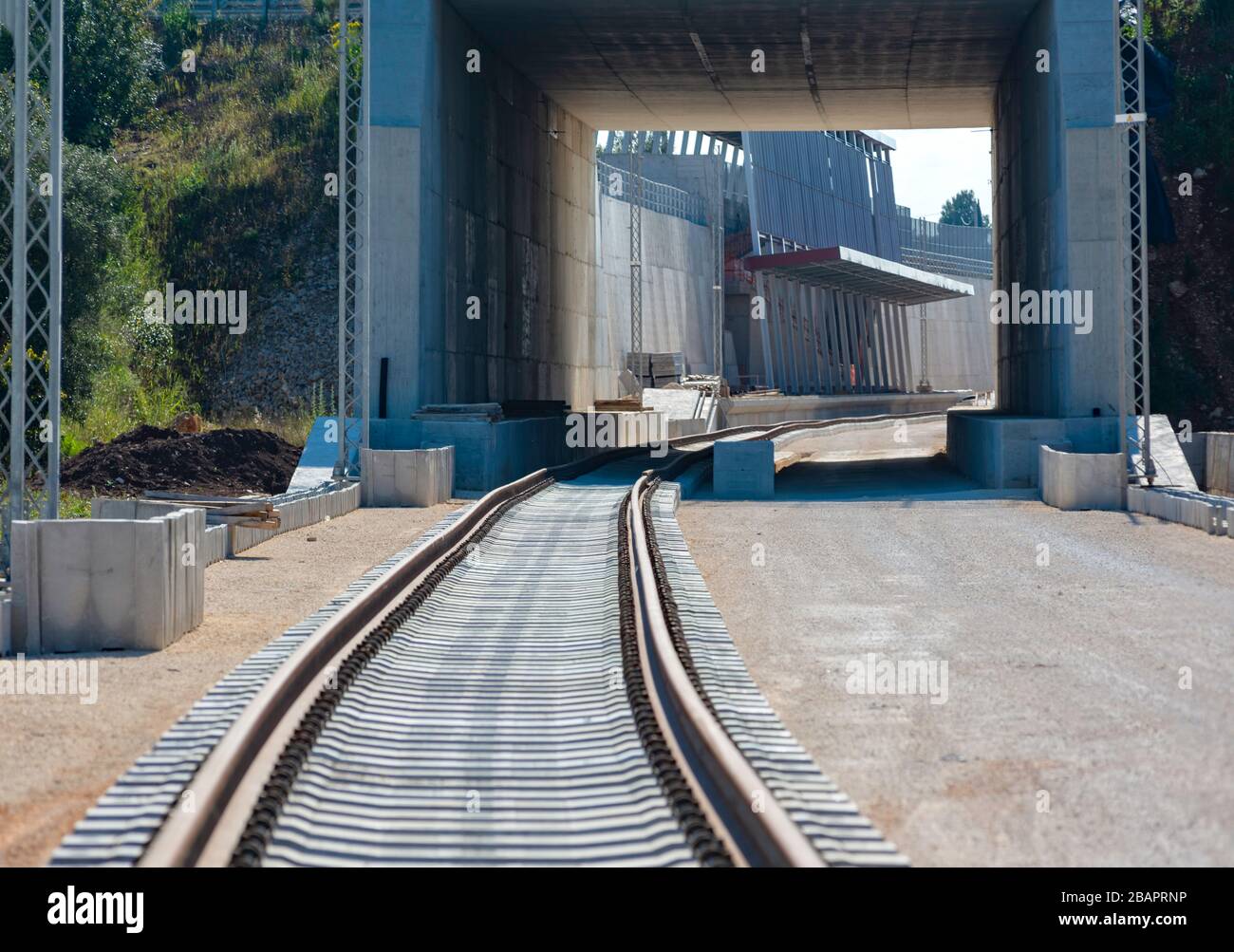 Underpass and tunnel for the construction of a new railway line. Detail ...