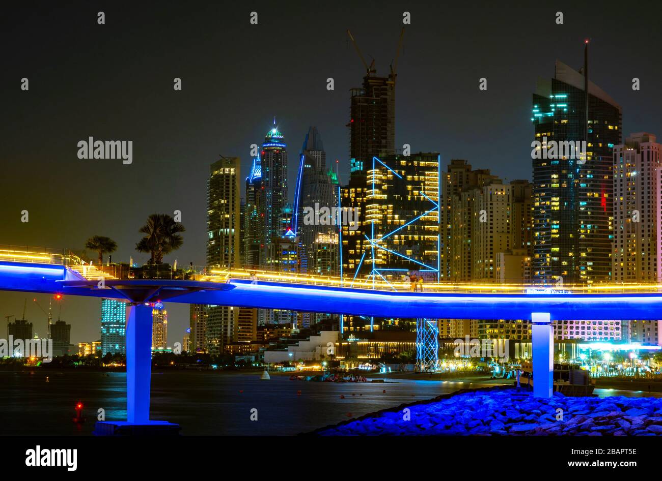 Infinity bridge dubai hi-res stock photography and images - Alamy