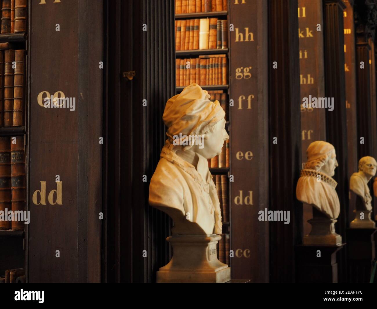 Long Room interior, Old Library building, 18th century, Trinity College ...