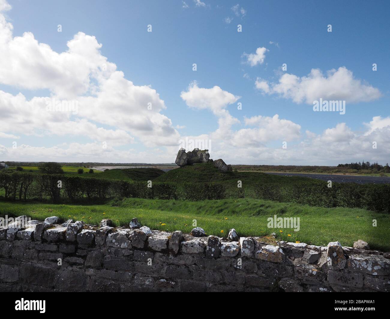 Monastery of clonmacnoise hi-res stock photography and images - Alamy