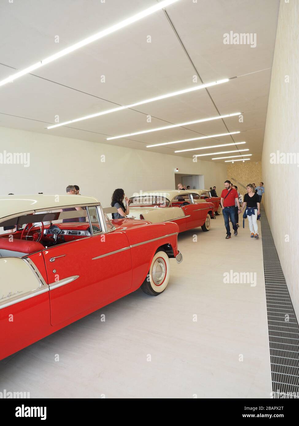 Torre della Fondazione Prada, Prada Tower, Atlas collezione Prada ...