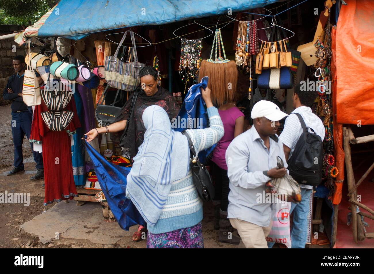 Market street scene, Mercato of Addis Ababa, Ethiopia Stock Photo - Alamy